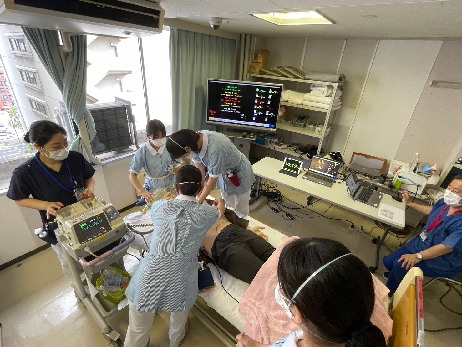 お知らせ|「救急看護論」で「ICLSコース」を受講！ | 東京慈恵会医科大学 医学部看護学科｜受験生応援サイト